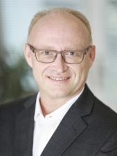 Über mich | PeterJobSprachschule